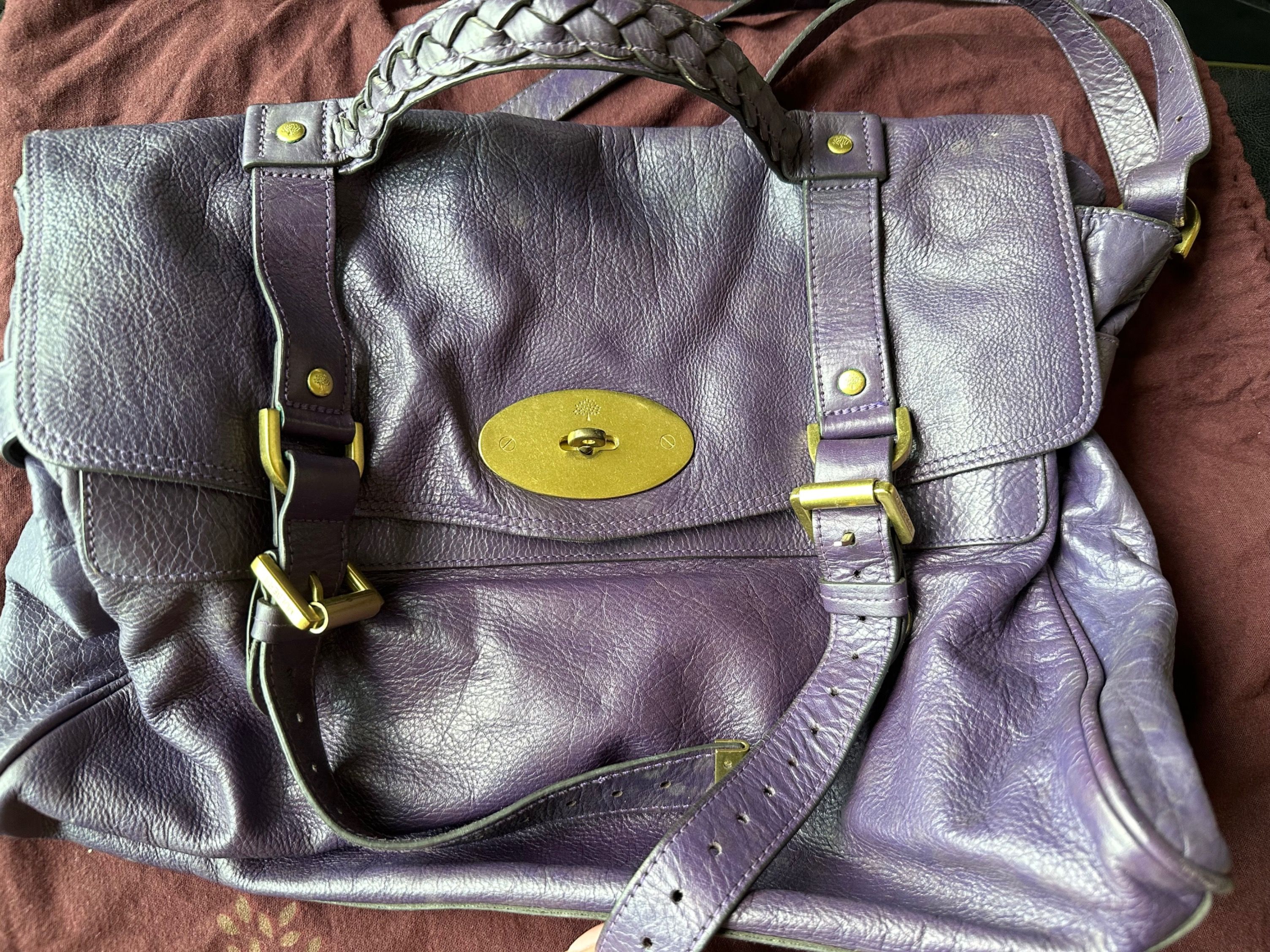 Mulberry Alexa at $150, retails $2200, Luxury, Bags & Wallets on Carousell