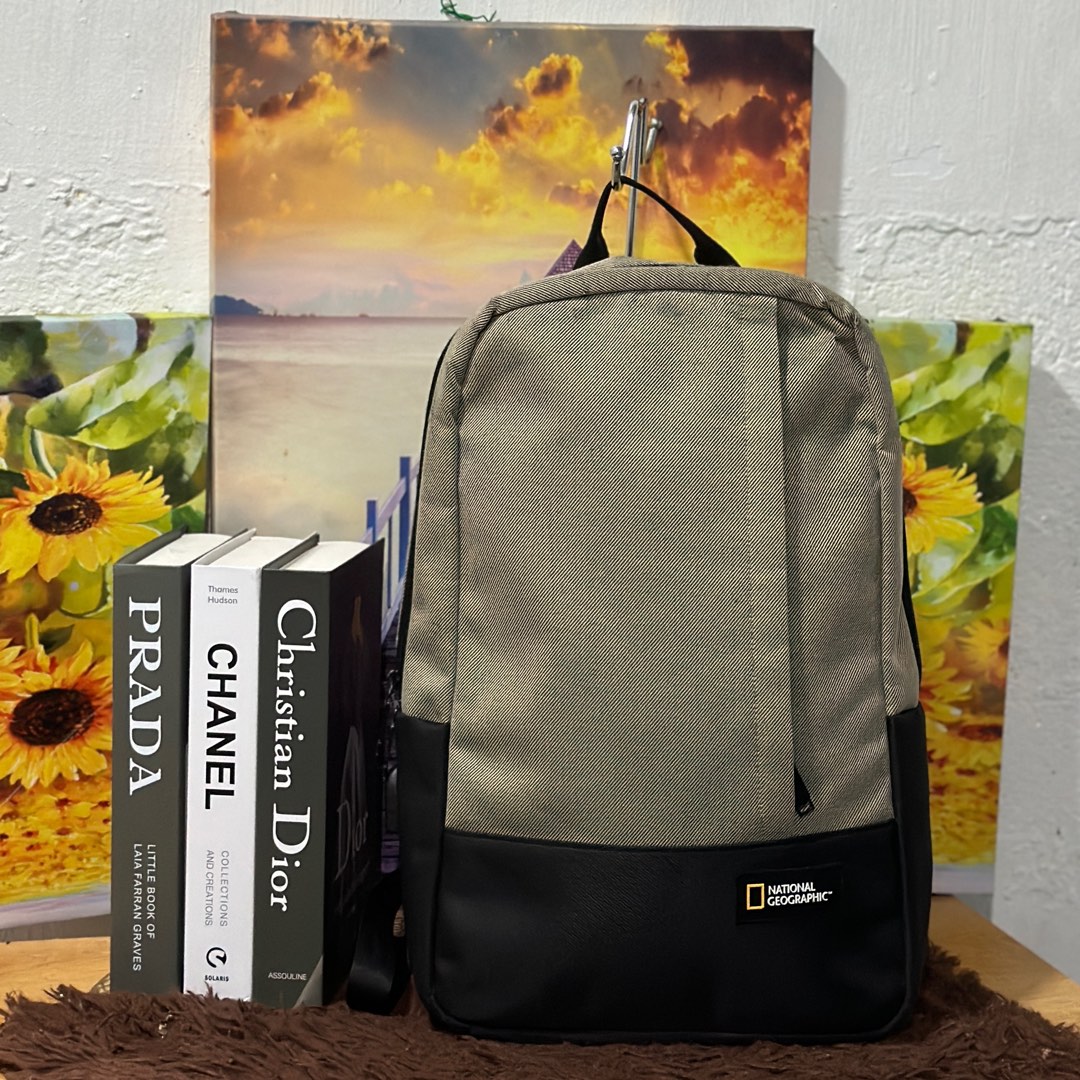 NATIONAL GEOGRAPIC BACKPACK, Men's Fashion, Bags, Backpacks on Carousell