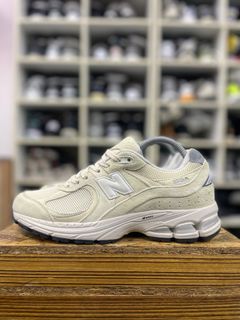 New Balance 2002R ' Pouch - Castle Grey ', Men's Fashion, Footwear ...