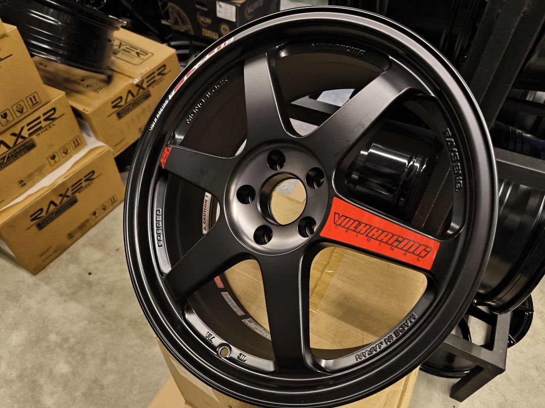 NEW SPORT RIM 19 INCH ORIGINAL JAPAN RAYS TE37 SL BLACK EDITION 111 ...