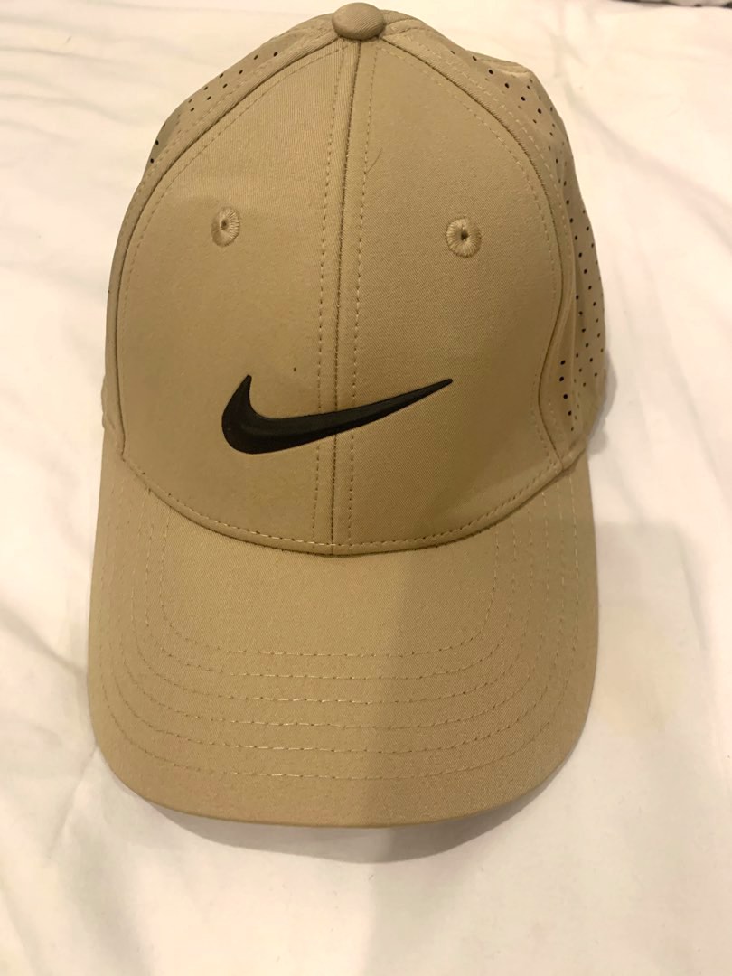 Nike Dri Fit Cap, Barang Yang Dicari di Carousell