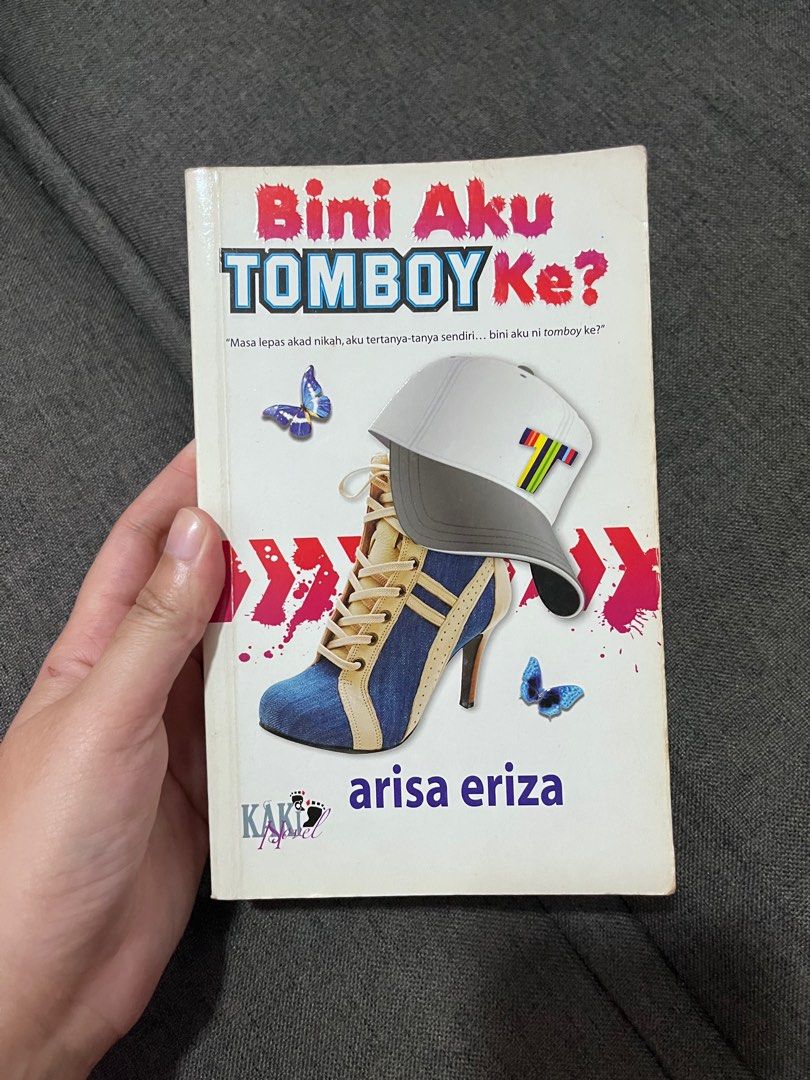Novel Melayu Bini Aku Tomboy ke? (CLEARANCE), Hobbies & Toys, Books ...
