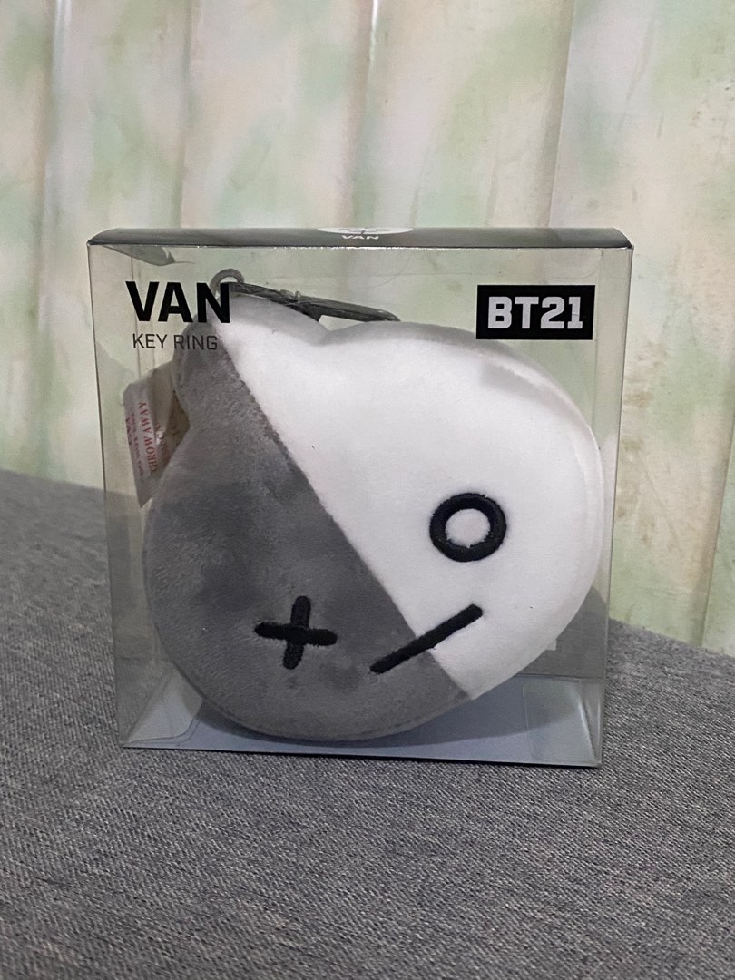 OFFICIAL BT21 VAN PLUSH KEY RING, Hobbies & Toys, Memorabilia ...
