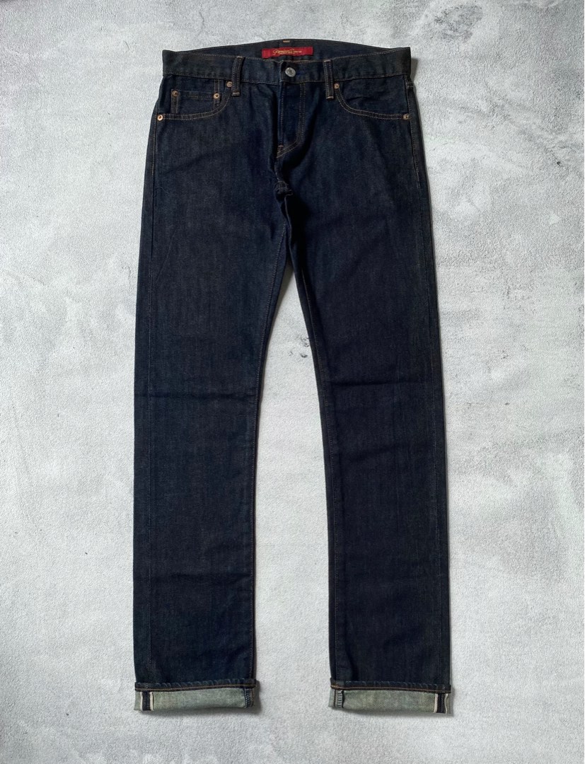 Premium raw denim selvedge by uniqlo, Fesyen Pria, Pakaian , Bawahan di ...