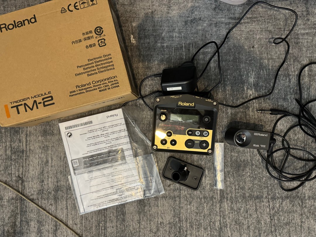 Roland Trigger Module Tm-2 + Kick Trigger RT-30K, 興趣及遊戲, 音樂、樂器 & 配件, 樂器 ...