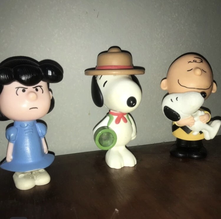 snoopy mini action figure, Toys & Collectibles, Mainan di Carousell