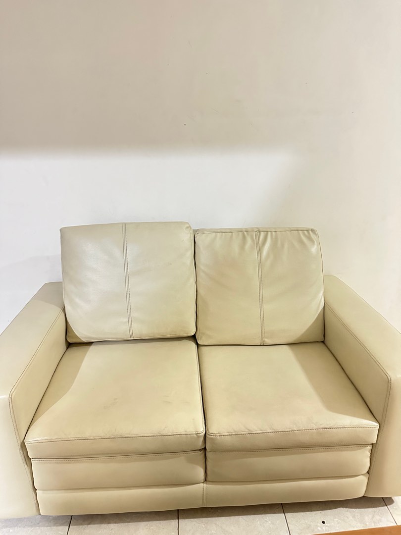 Sofa kulit asli leather 2 seater putih minimalis , Perabotan Rumah di ...