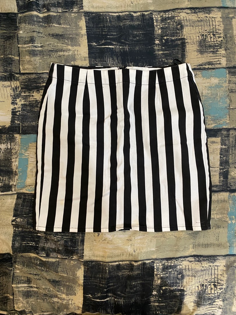 Stripped Mini Skirt, Women's Fashion, Bottoms, Skirts on Carousell