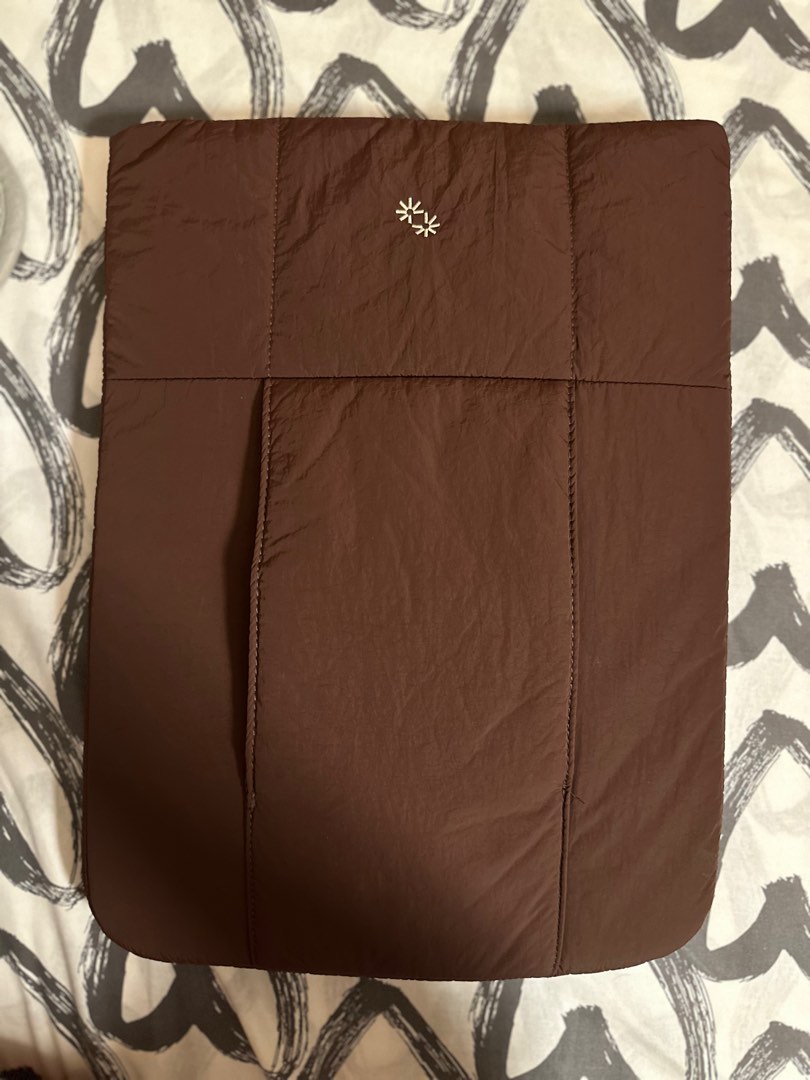 The Paper Bunny Laptop Pod - Mocha 15 Inch, Computers & Tech, Parts ...