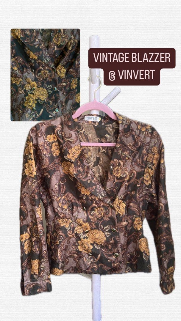 VINTAGE BLAZZER @ VINVERT, Women's Fashion, Coats, Jackets and Outerwear on Carousell