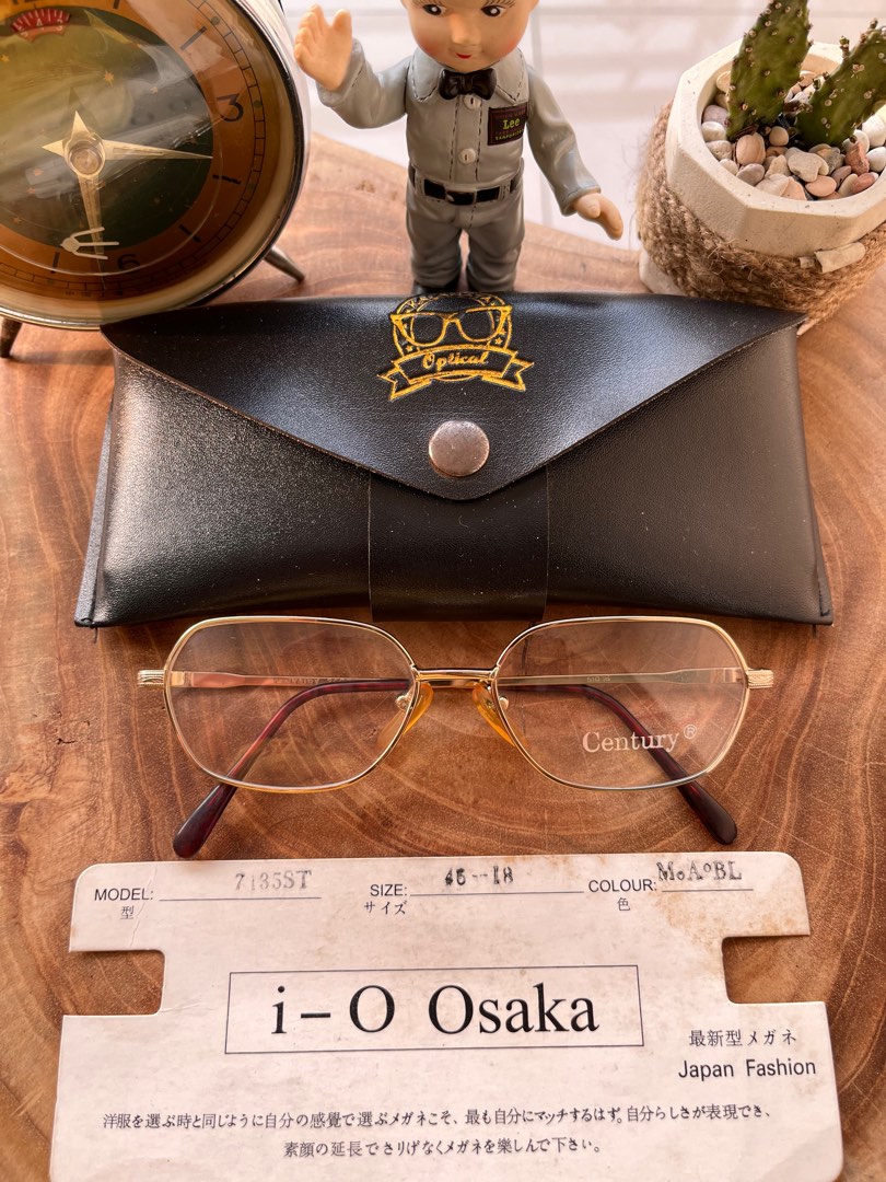 Vintage sunglasses 80s Brand: Century Size: 51-16 Made in italy Lensa ...