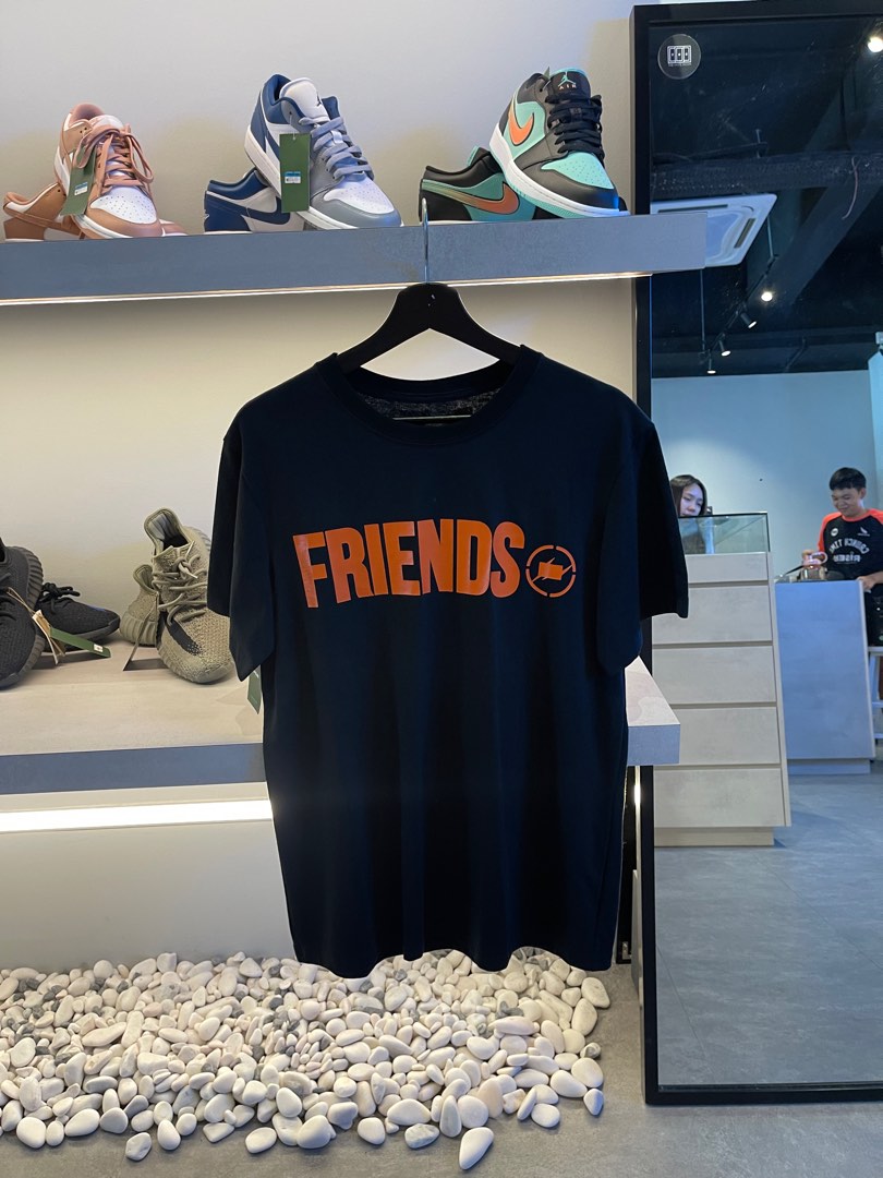 Vlone tee, Men's Fashion, Tops & Sets, Tshirts & Polo Shirts on Carousell