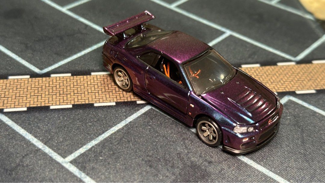1/64 Hotwheels RLC Nissan Skyline R34 Midnight Purple, Hobbies & Toys ...