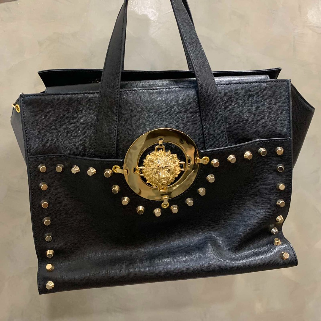 247004074 VERSACE PVC VERSUS HAND BAG, Luxury, Bags & Wallets on Carousell