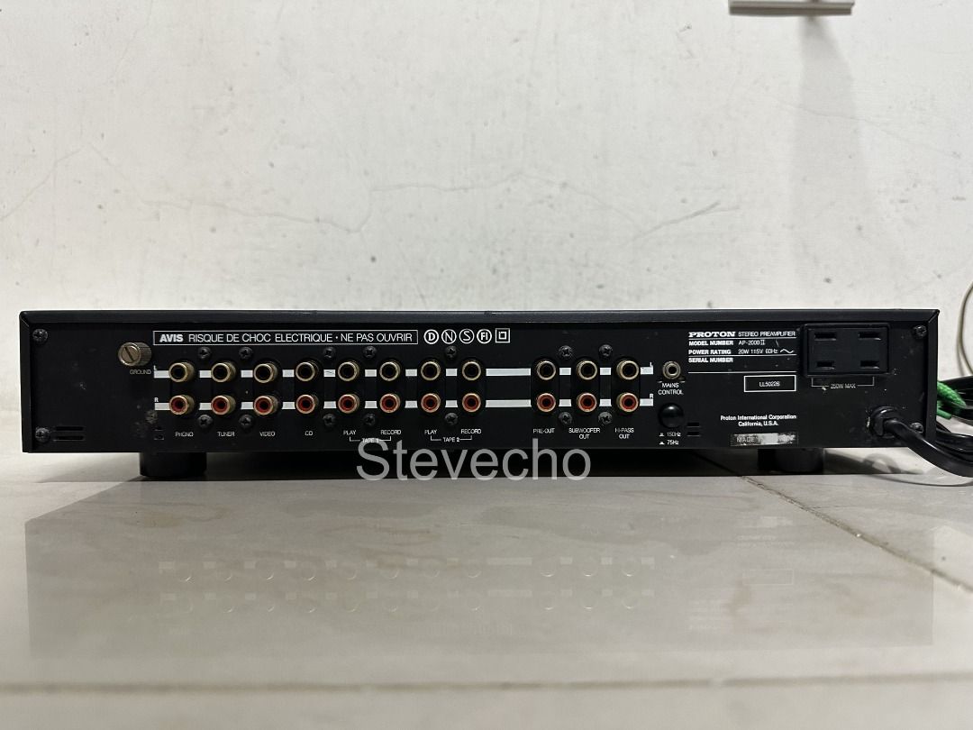 美國品牌 台灣製造 Proton AP-2000II 立體聲前級擴大機, 耳機及錄音音訊設備, 其他音響配件及設備在旋轉拍賣