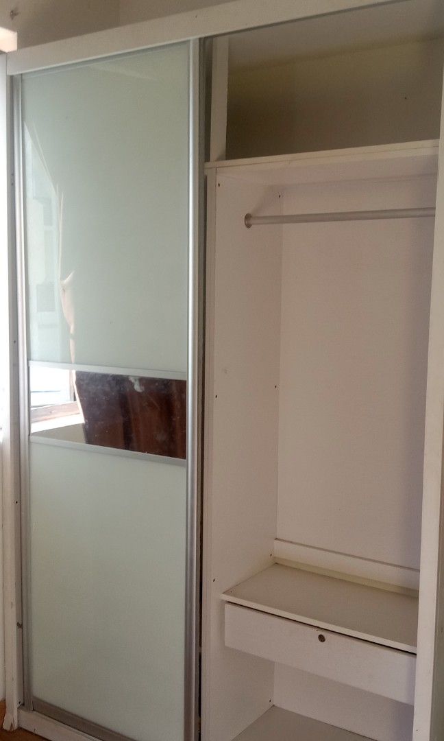 Almari besar dan tinggi, Furniture & Home Living, Furniture, Shelves ...