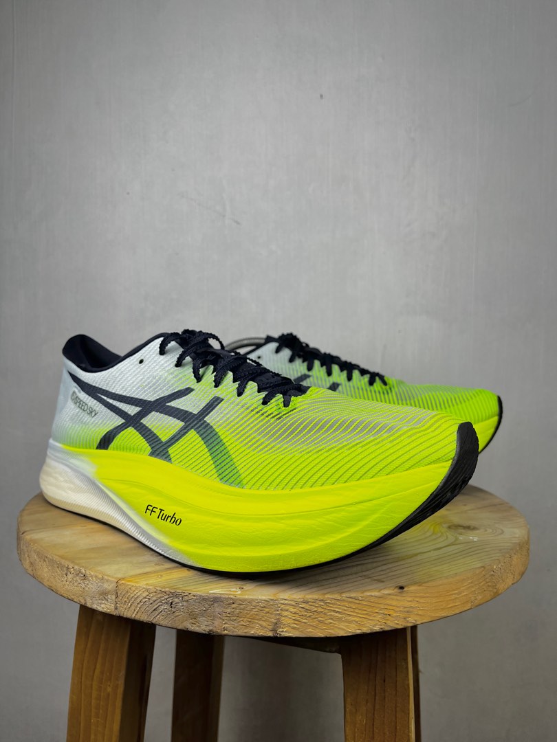 Asics Metaspeed Edge+ Sky/Hazard Green, Men's Fashion, Footwear ...