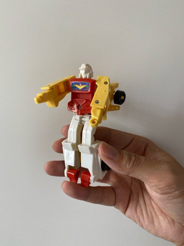 Bootleg transformers robot set, Hobbies & Toys, Toys & Games on Carousell