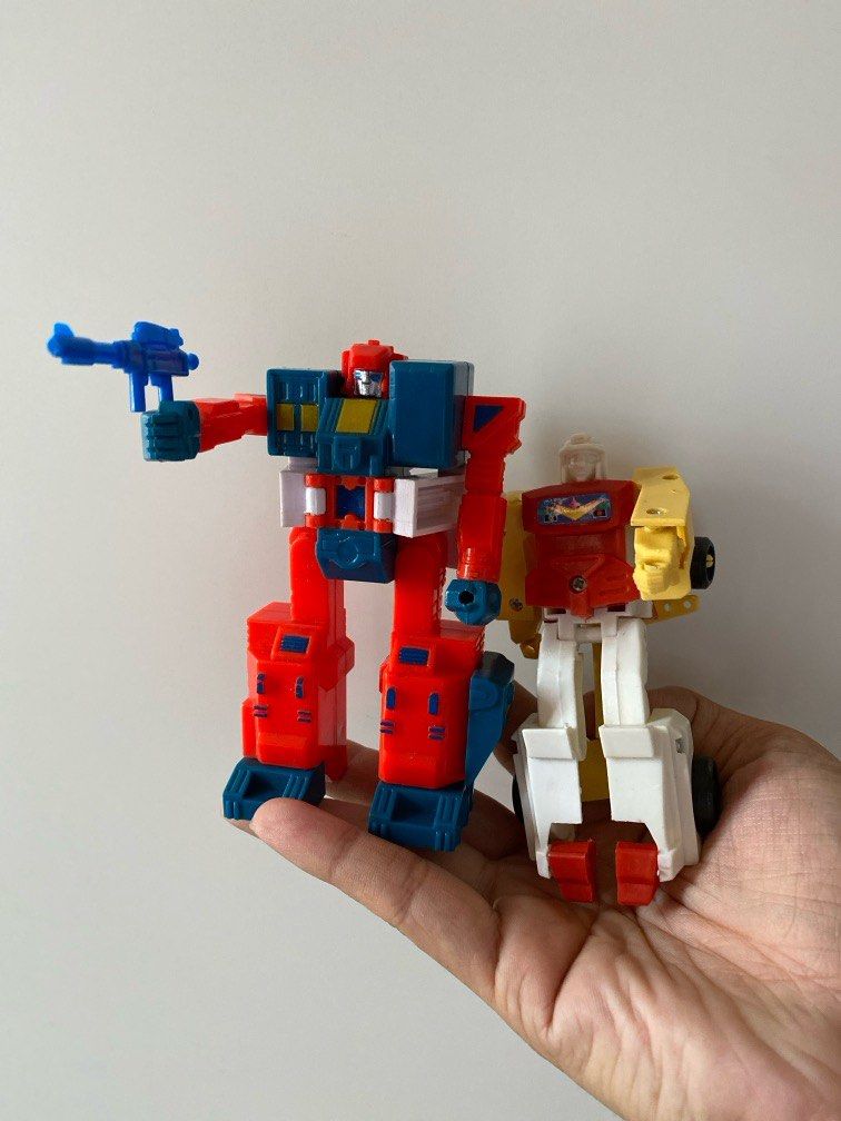 Bootleg transformers robot set, Hobbies & Toys, Toys & Games on Carousell