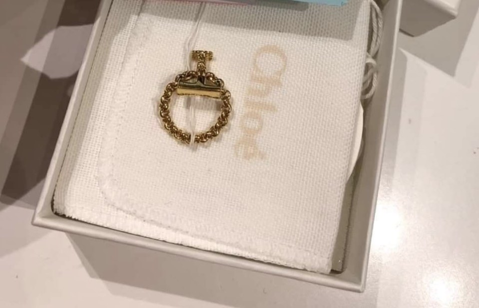 CHLOE Alphabet ring, letter T., Women's Fashion, Watches & Accessories ...