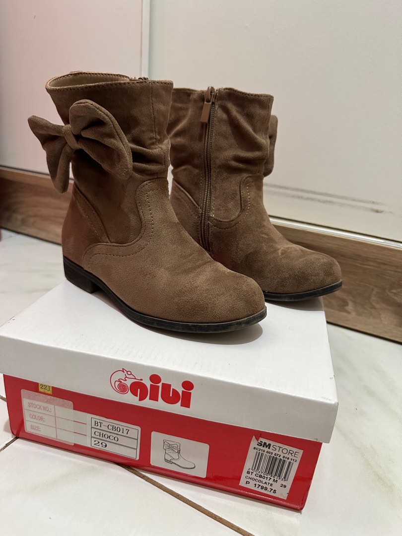 GIBI boots, Women's Fashion, Footwear, Boots on Carousell