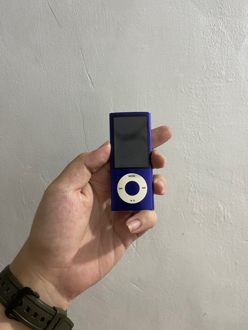 iPod nano 5th gen 8gb (Violet), Audio, Portable Music Players on Carousell