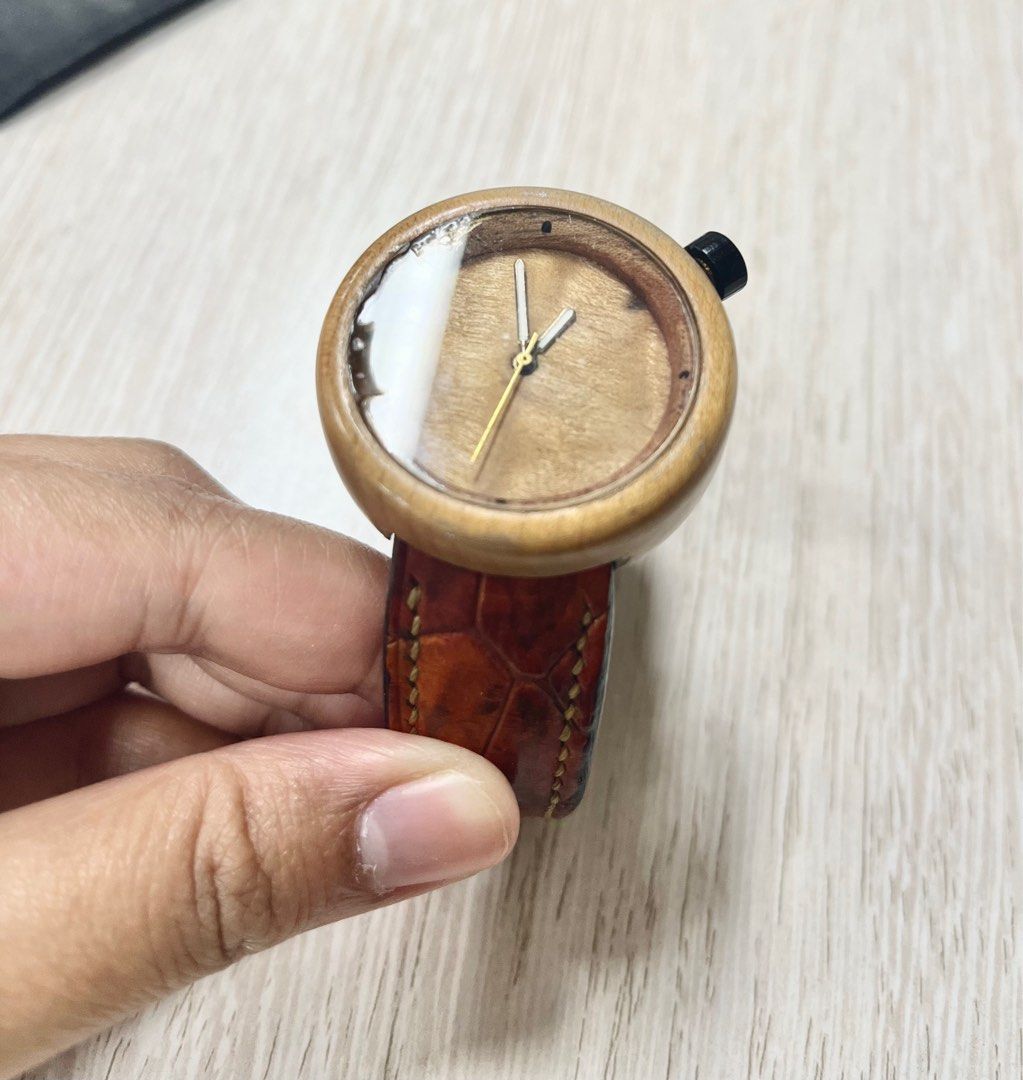 Jam Tangan Kayu Brand Lokal “Eboni”, Fesyen Wanita, Jam Tangan di Carousell
