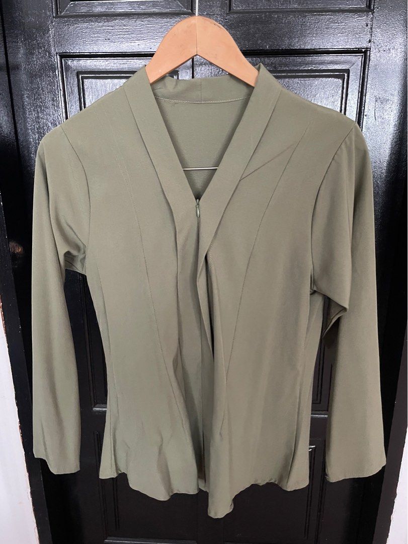 Kebaya Plain in Olive Green, Women's Fashion, Muslimah Fashion, Bottoms ...