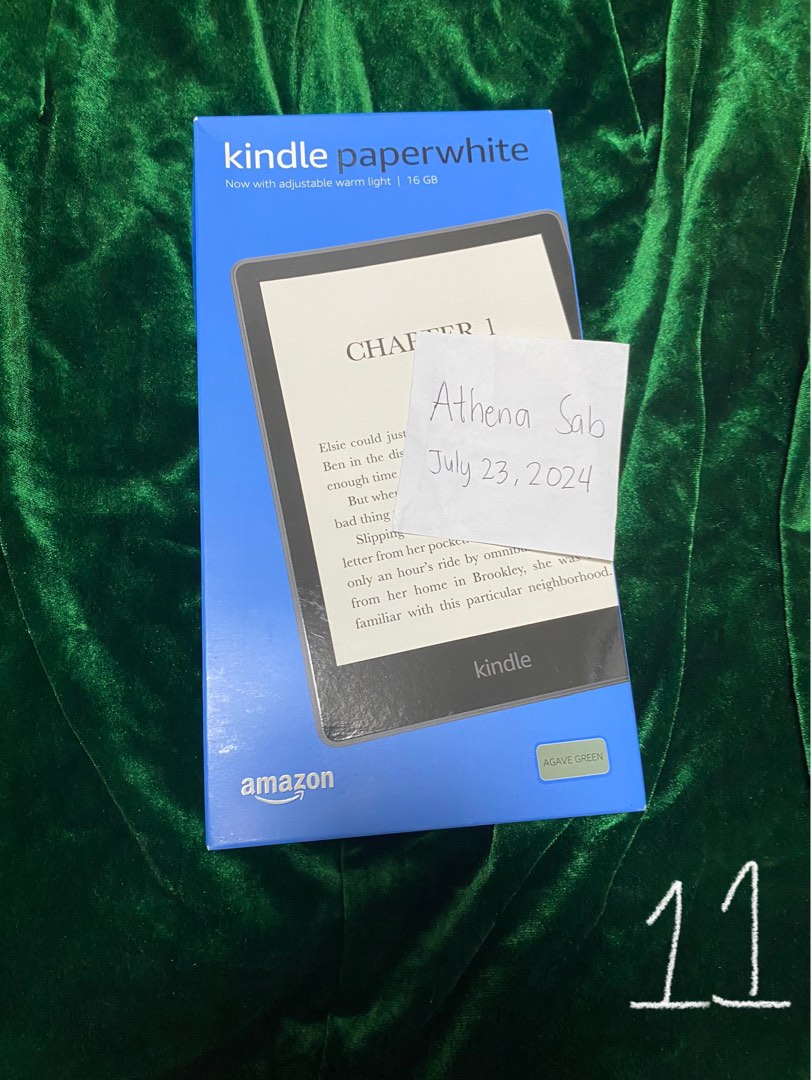 KINDLE PAPERWHITE 5 11th gen, Mobile Phones & Gadgets, E-Readers on ...