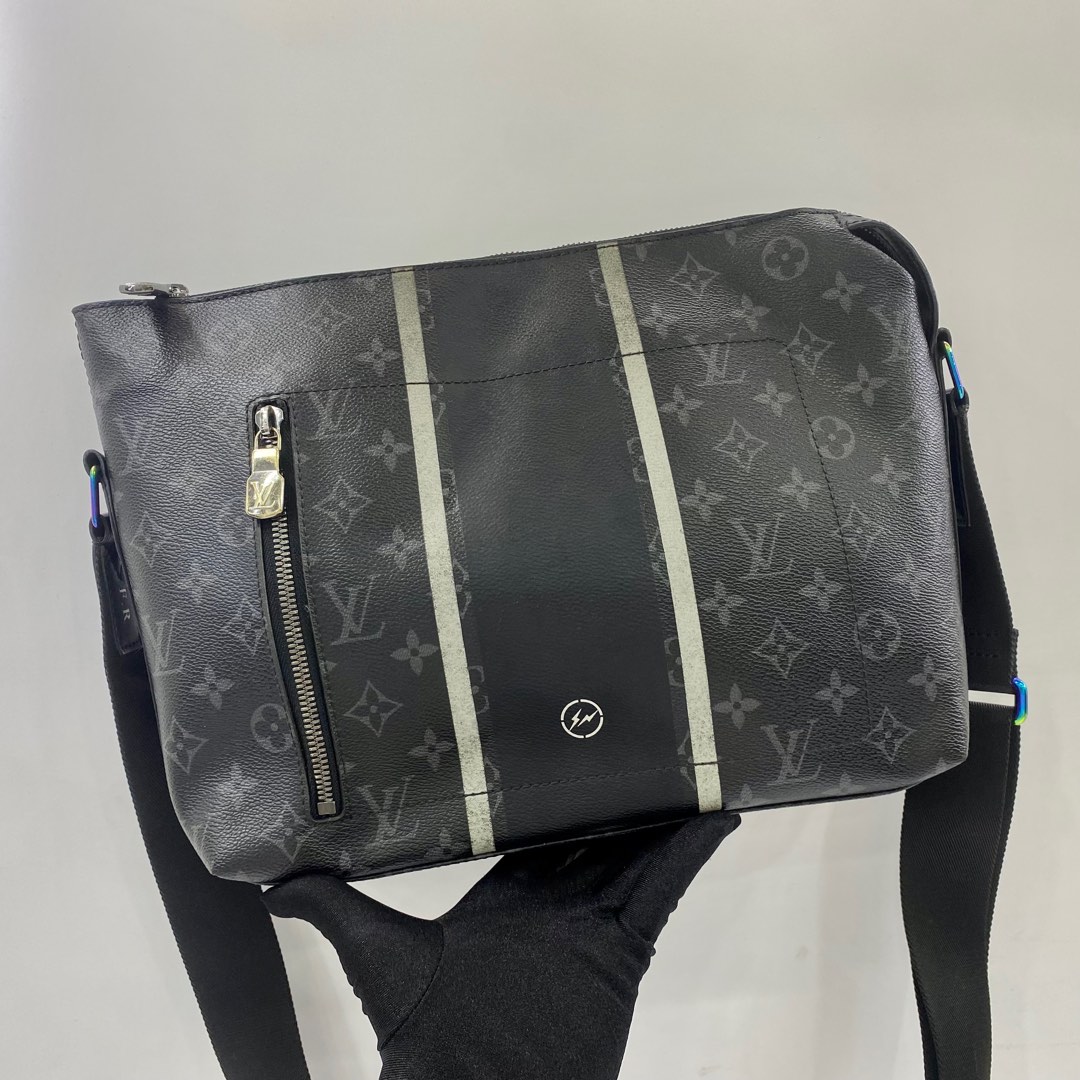 [DISCOUNTED] LOUIS VUITTON MONOGRAM ECLIPSE APOLLO MESSENGER PM X BAG ...