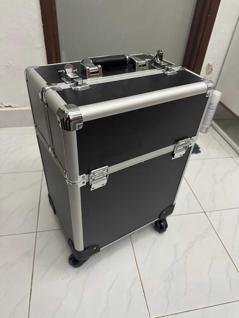 Make up Tool Box, Beauty & Personal Care, Face, Makeup on Carousell