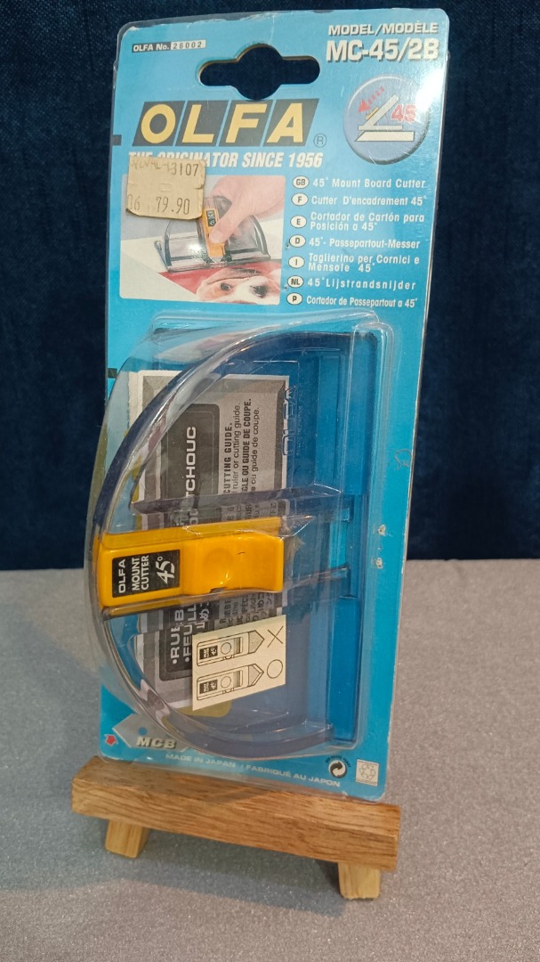 Mounting Board Angle Cutter (Mount Board 45 degree Guillotine), Hobbies ...