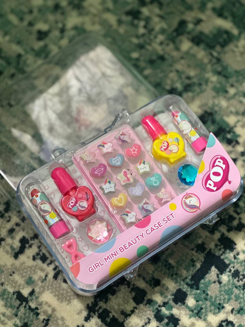 Pop makeup set, Hobbies & Toys, Toys & Games on Carousell