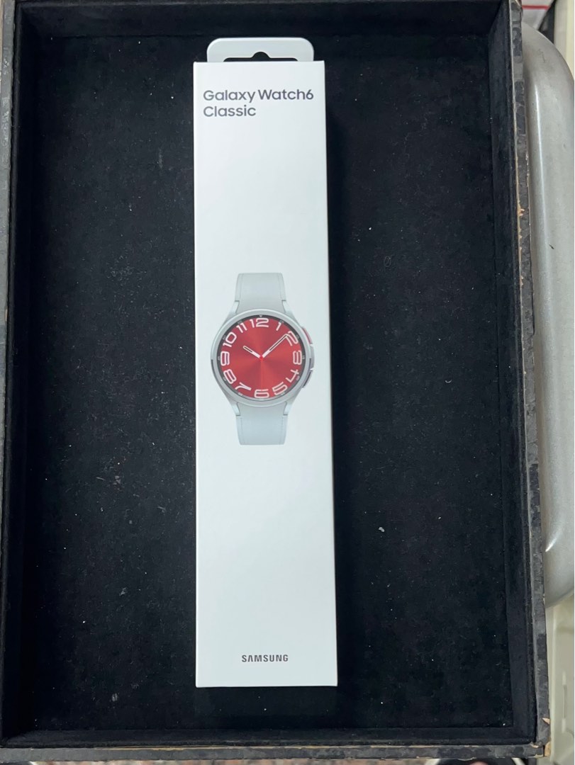 SAMSUNG Galaxy Watch6 Classic SM-R950 43mm 藍牙（極新）辰曜銀, 手機及配件, 智慧穿戴裝置及智慧 ...