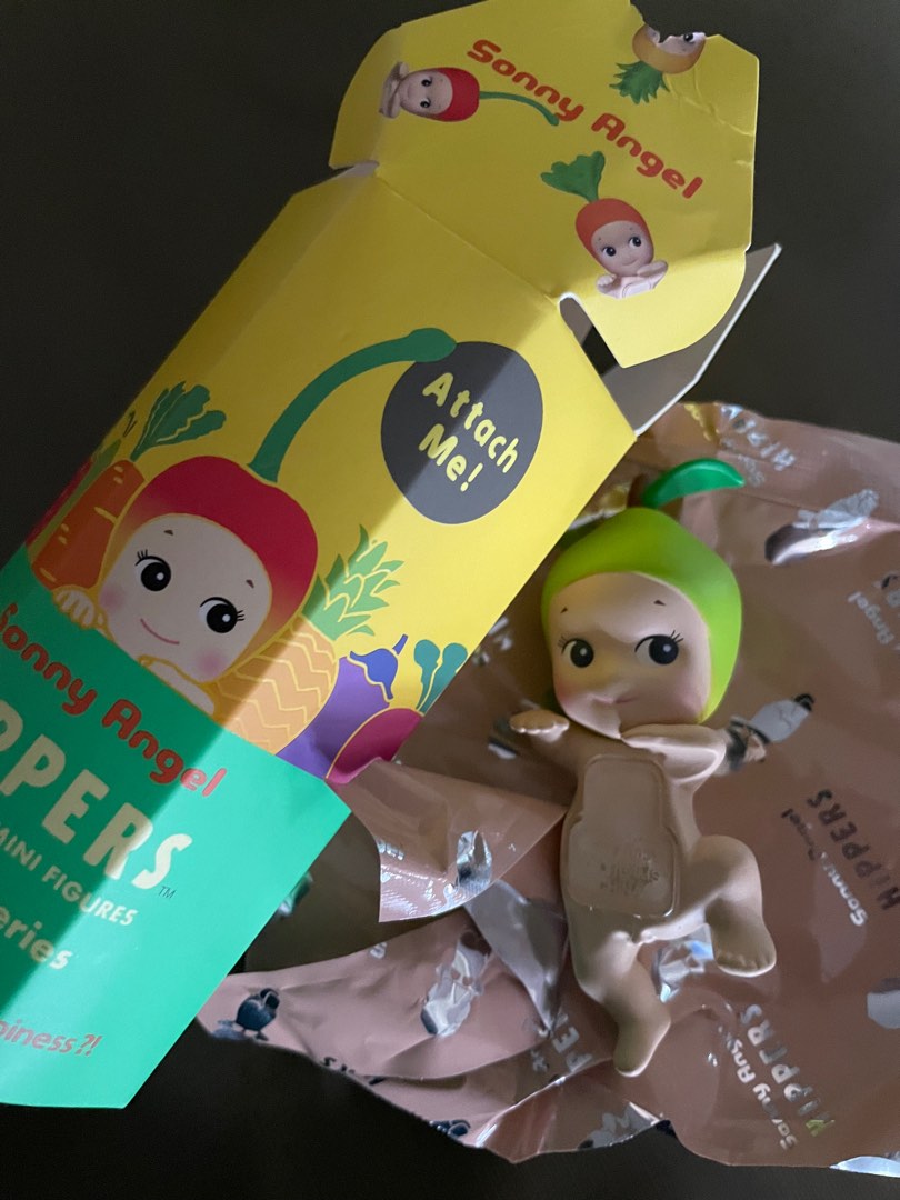 Sonny Angel Hipper - Pear and Giraffe, Hobbies & Toys, Toys & Games on ...