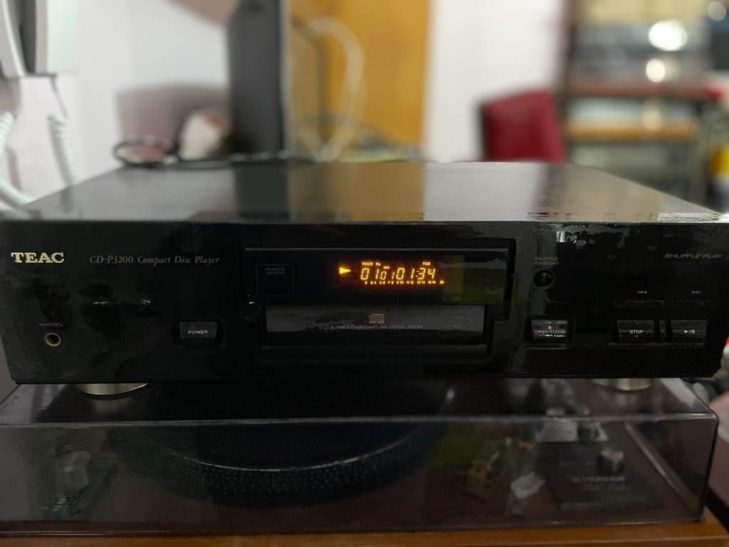 TEAC CD-P3200 Compact Disc CD Player, 音響器材, 音樂播放裝置 MP3及CD Player - Carousell