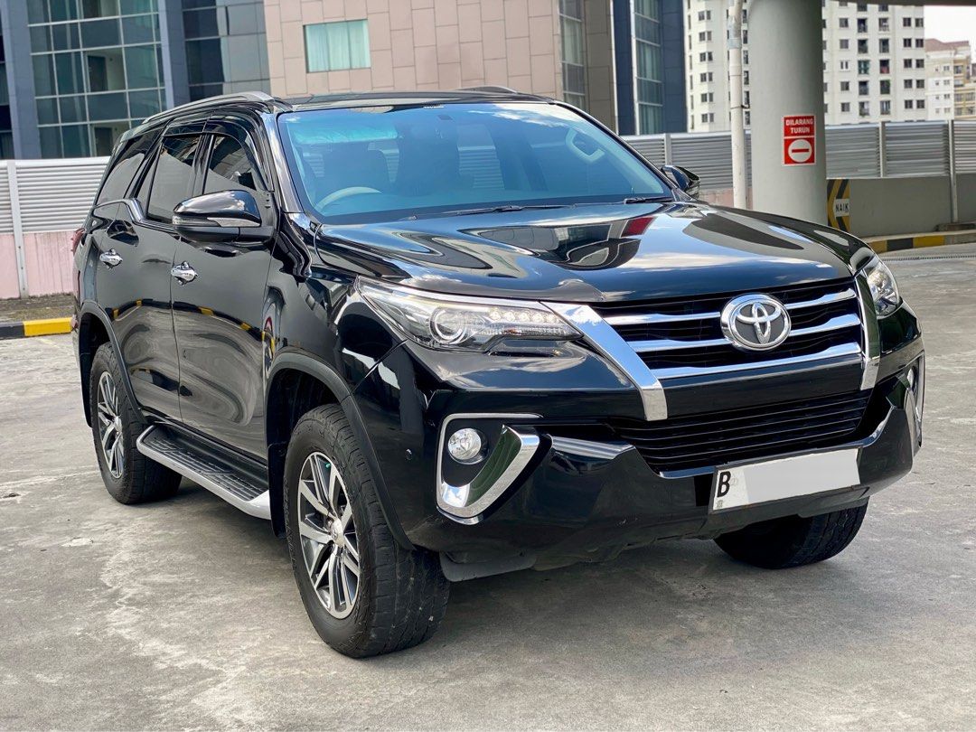 Toyota Fortuner vrz 2018 hitam, Mobil & Motor, Mobil untuk Dijual di ...