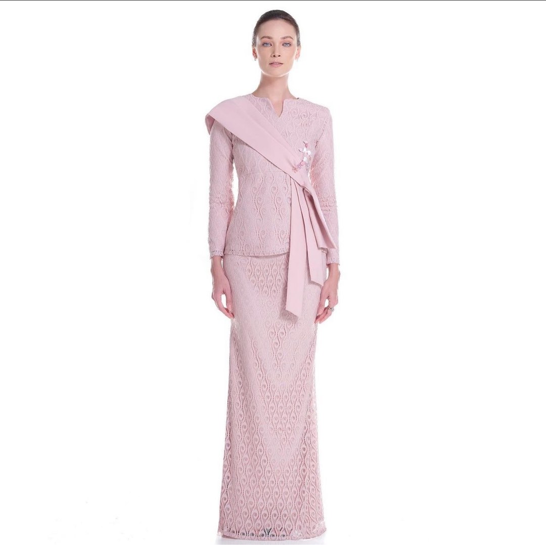 WANZAR RAYA XS baju kurung, Women's Fashion, Muslimah Fashion, Baju ...