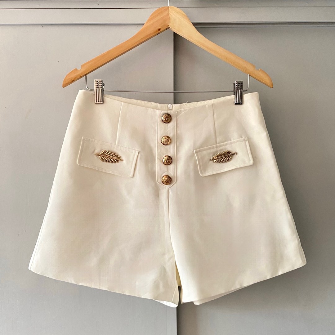 White Premium Buttoned Short (XL), Women's Fashion, Bottoms, Shorts on ...
