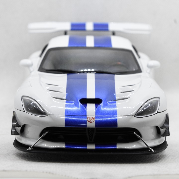 1:18 AUTOart Dodge Viper GTS-R Commemorative Edition ACR, Hobbies ...