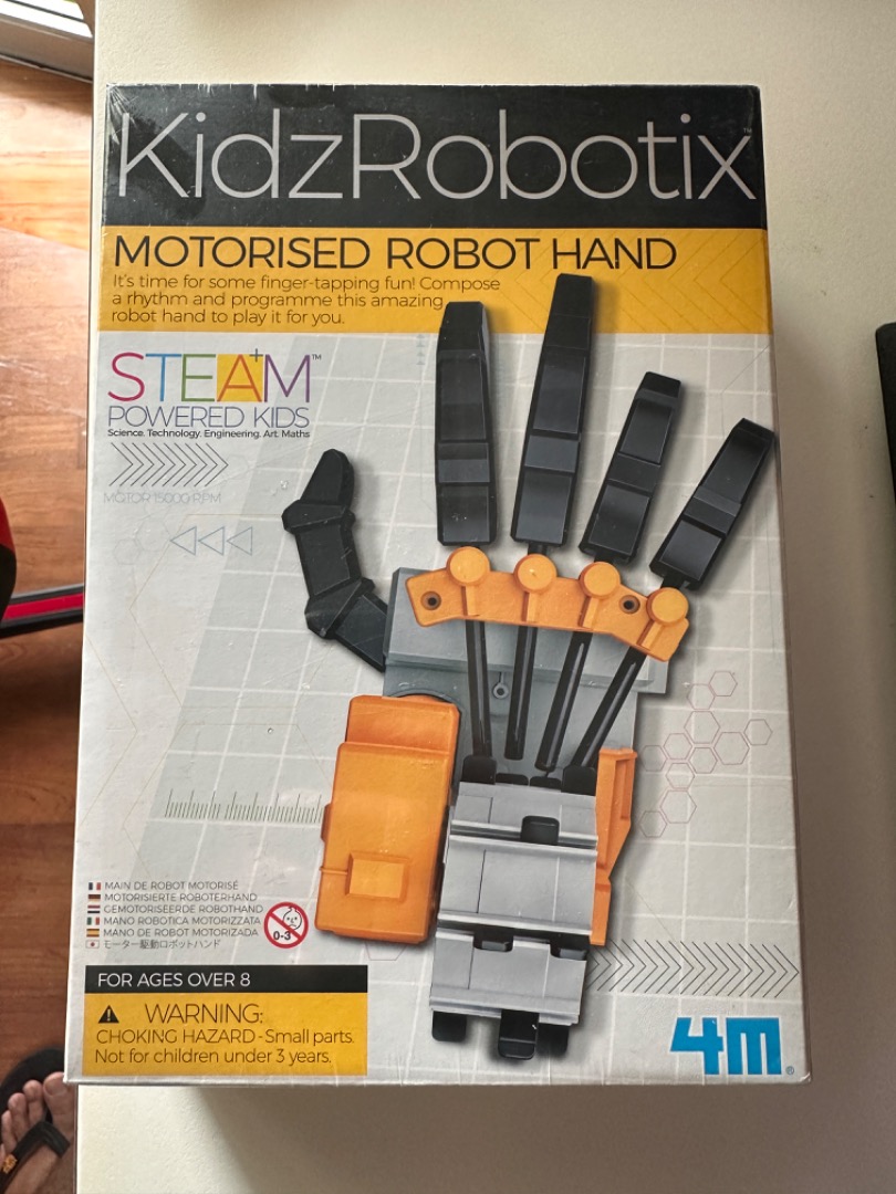4M Kids Robotix - Motorised Robot Hand, Hobbies & Toys, Toys & Games on ...