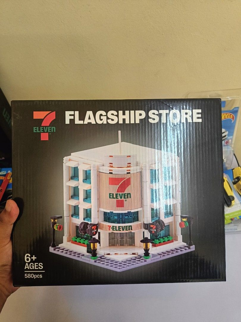 7 Eleven Flagship Bricks (7E), Hobbies & Toys, Toys & Games on Carousell