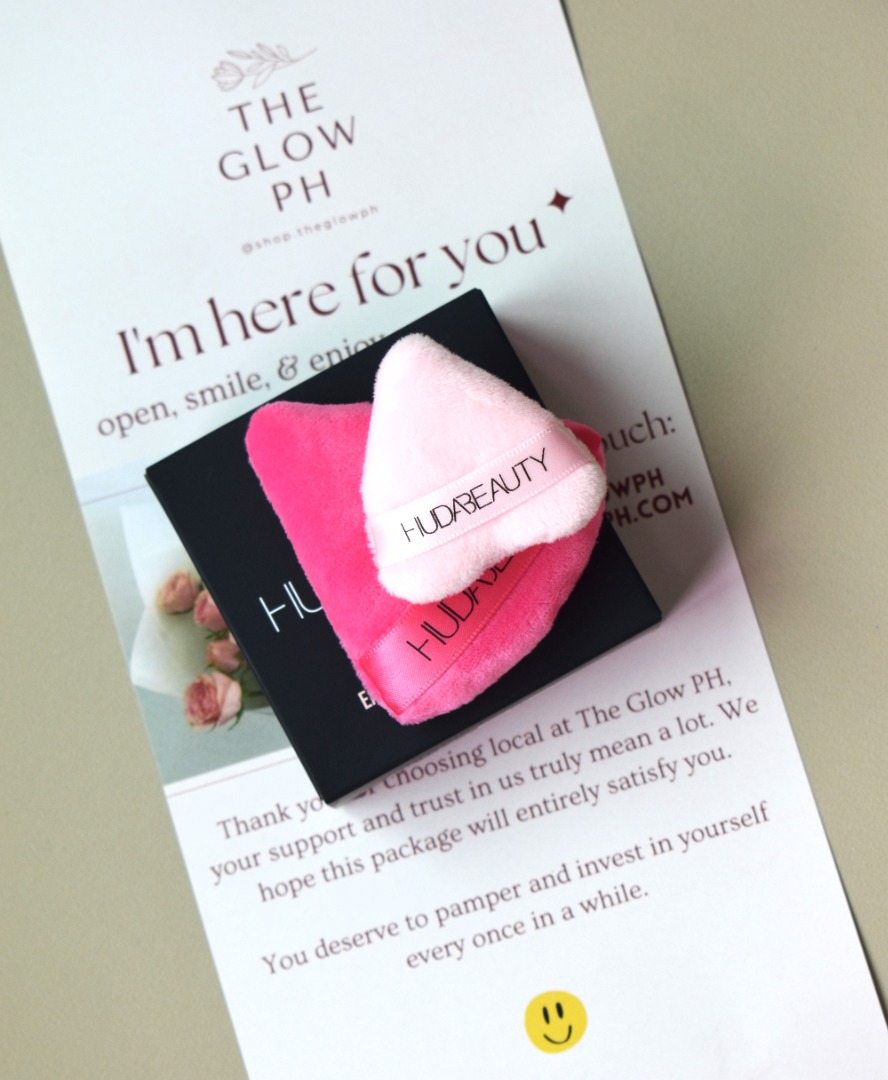 BRAND NEW Huda Beauty Easy Bake Powder Puffs Gift Set | The Glow PH ...