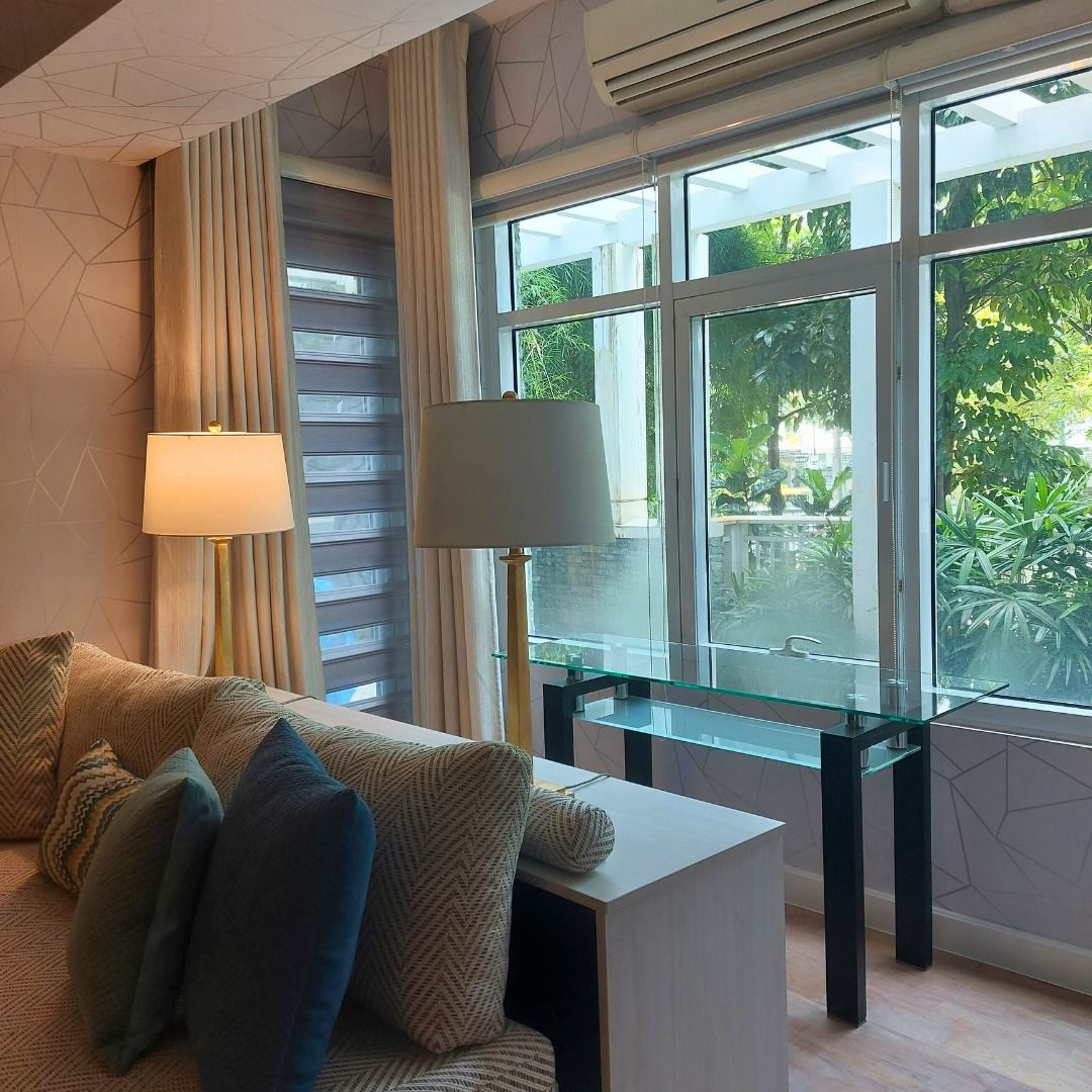 For Sale! RARE, GROUND FLOOR UNIT WITH PARKING AT PALM TOWER, ONE ...