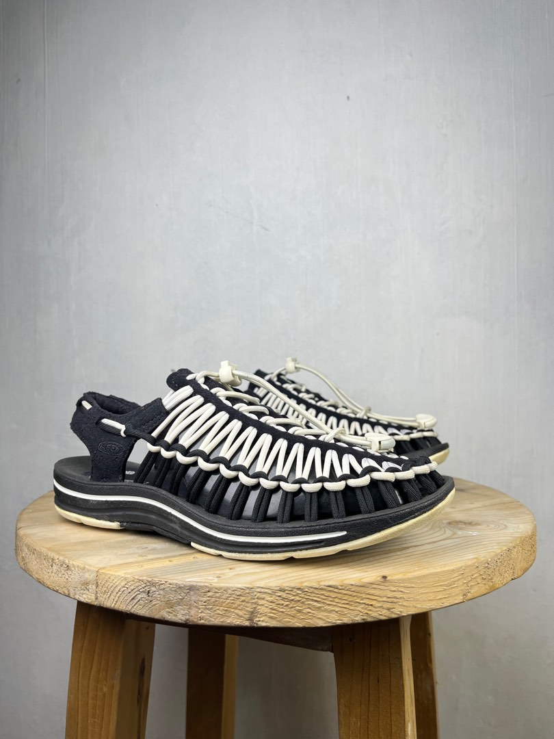 KEEN UNEEK Paracord Black/White Sandals, Women's Fashion, Footwear ...