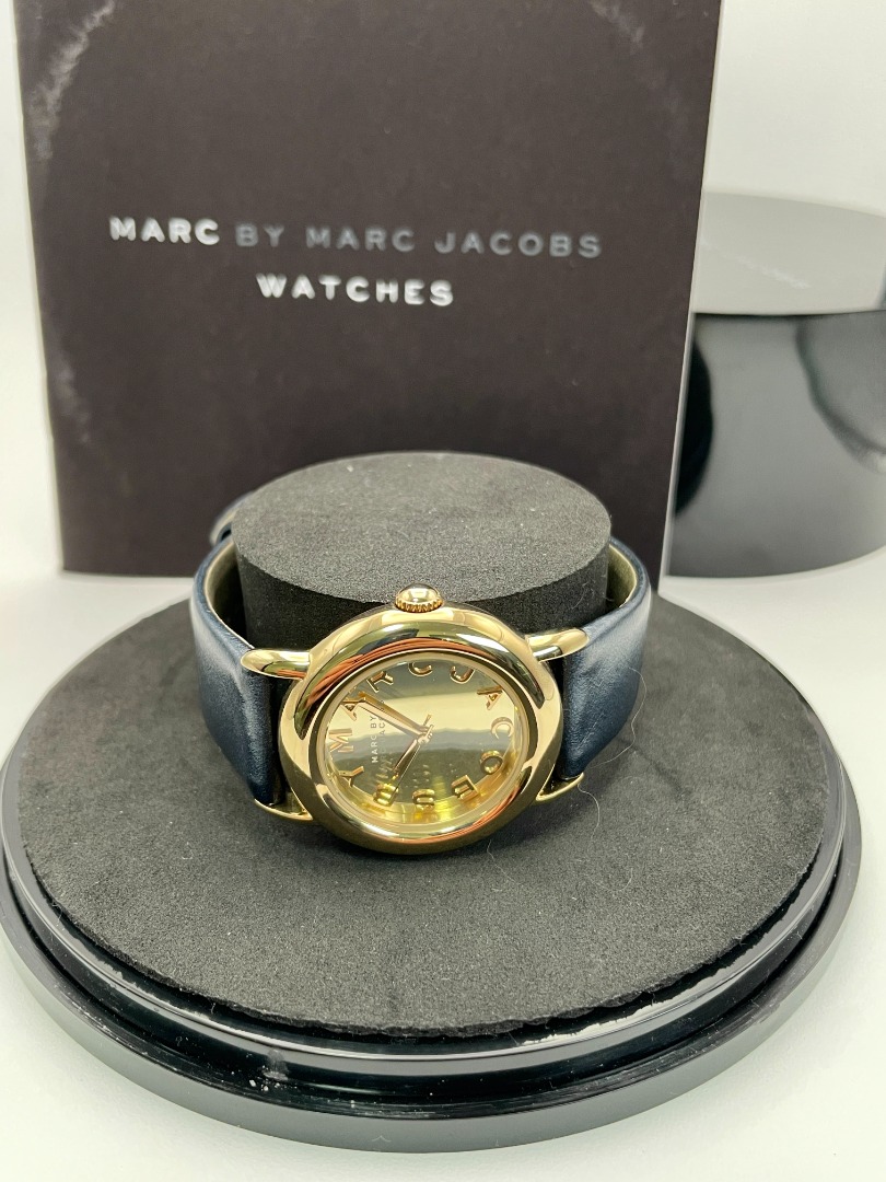 Marc Jacobs Gold Dial Watch, Women's Fashion, Watches & Accessories ...