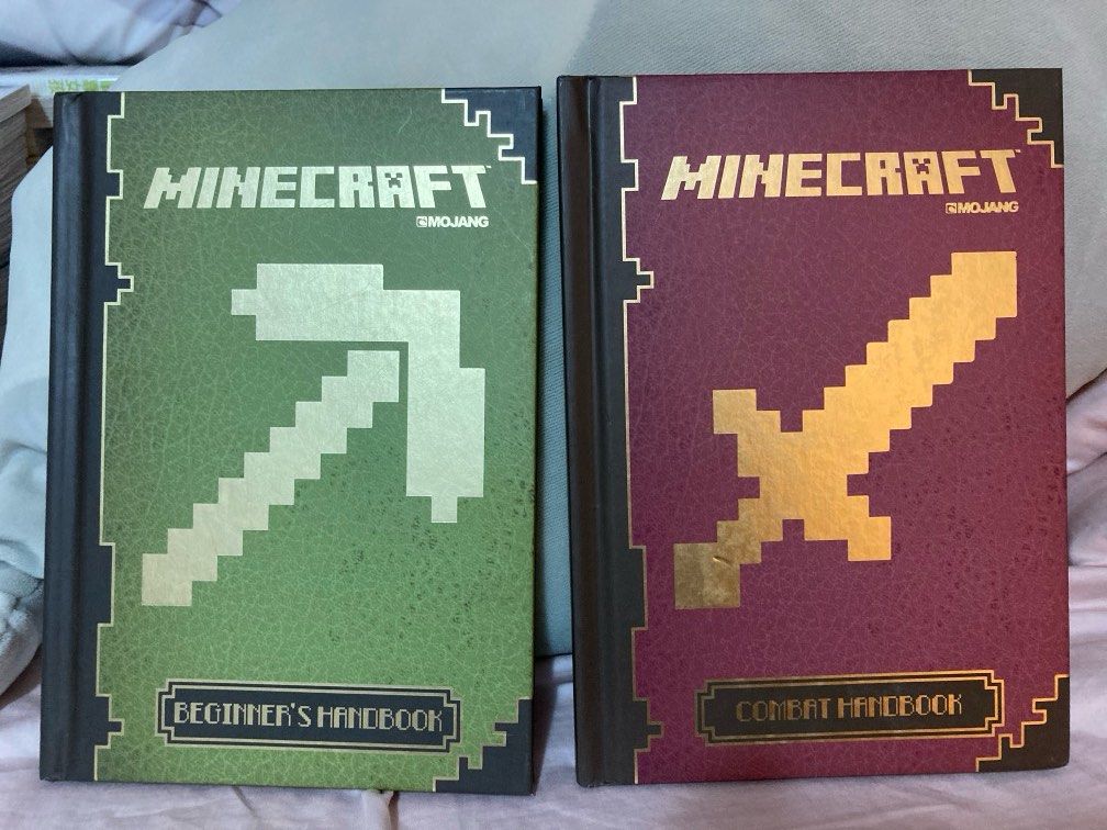 Minecraft: Beginner’s Handbook & Combat Handbook, 興趣及遊戲, 書本 & 文具, 小說 & 故事書 - Carousell