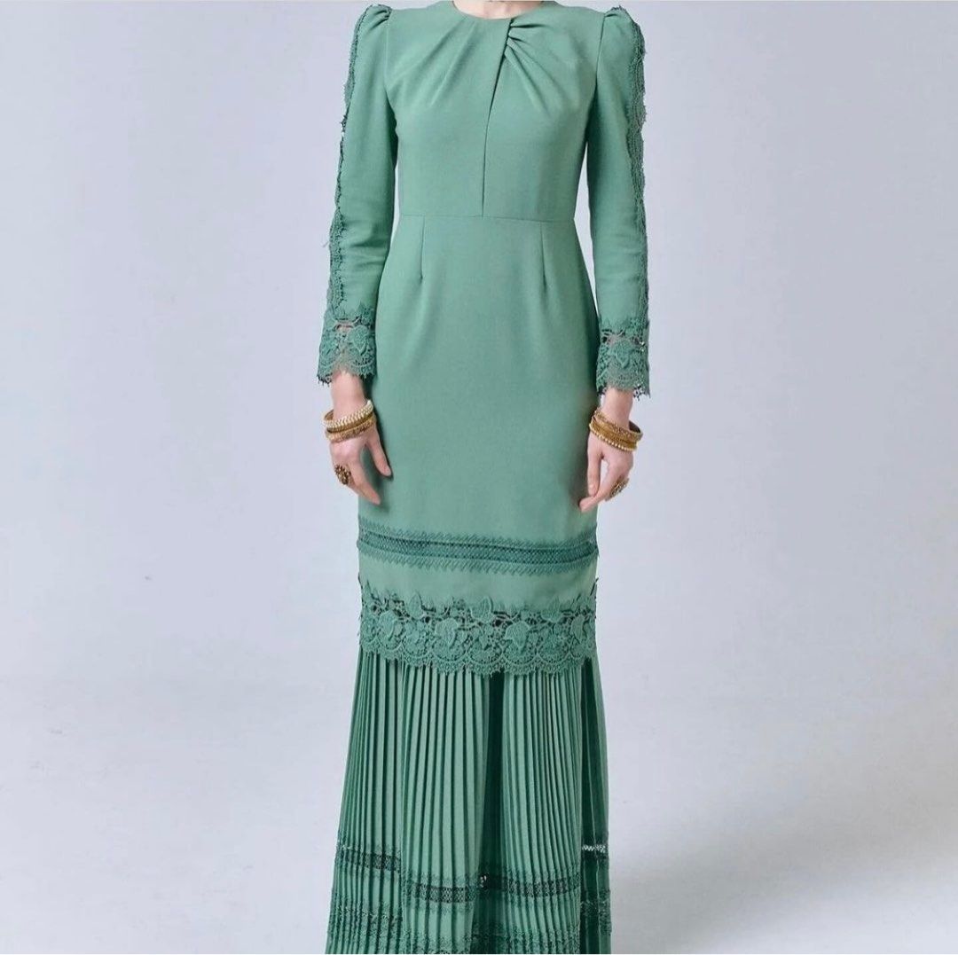 MUNGAL FIZIWOO, Women's Fashion, Muslimah Fashion, Baju Kurung & sets ...