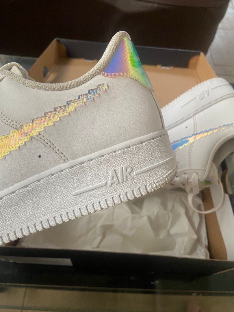 Nike Air Force 1 Iridescent Pixel Swoosh, Fesyen Pria, Sepatu ...