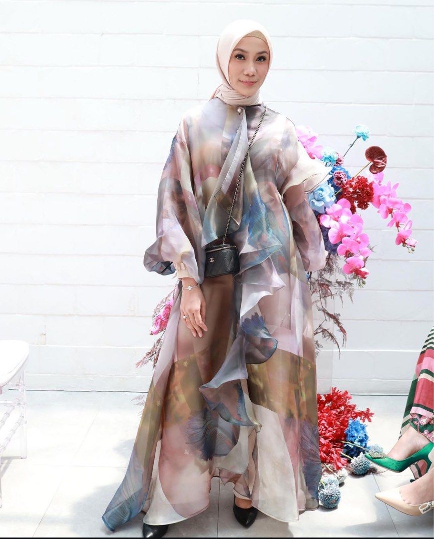 RIA MIRANDA SIGNATURE Rainbow Pink Moore Long Outer, Fesyen Wanita ...